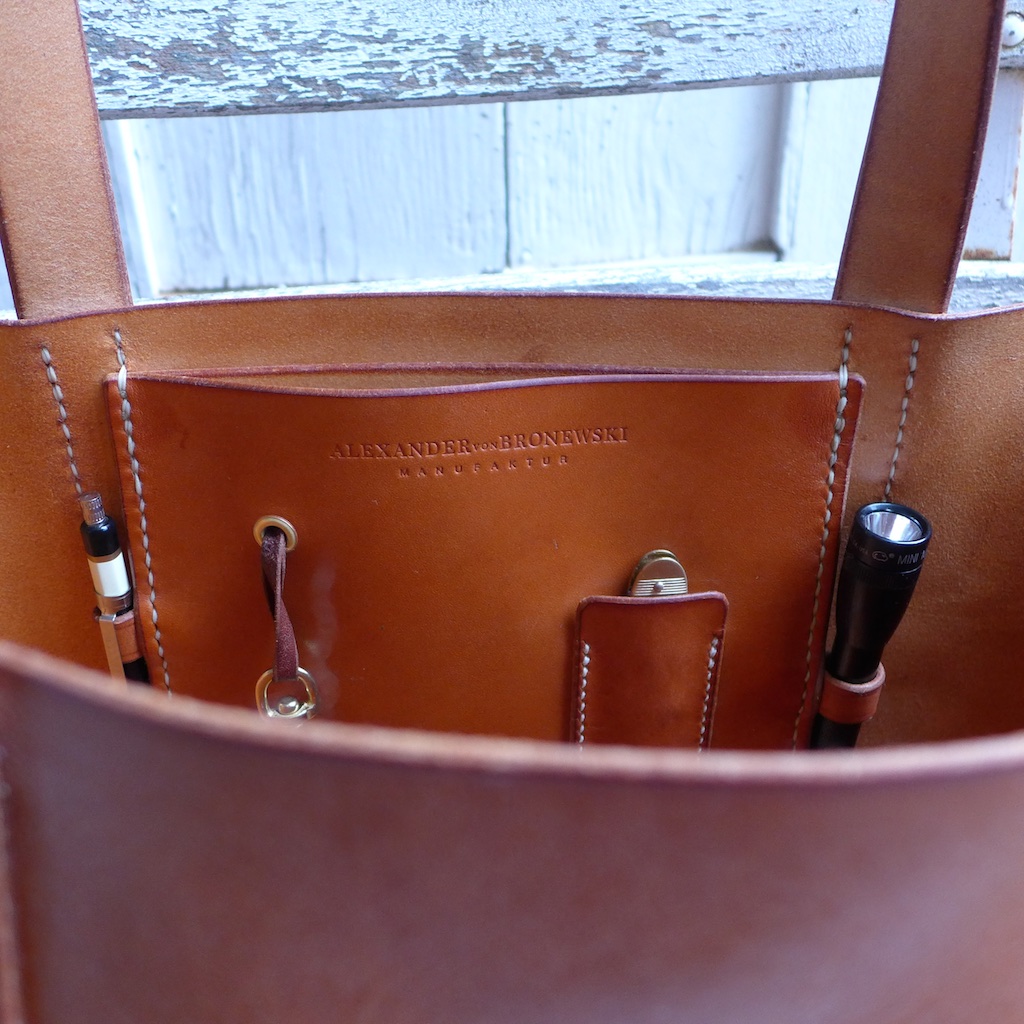 ledertasche Archives
